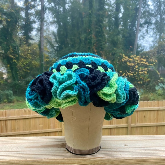 Accessories | Cyber Leaf Handmade Crochet Granny Stripe Stitch Ruffle ...